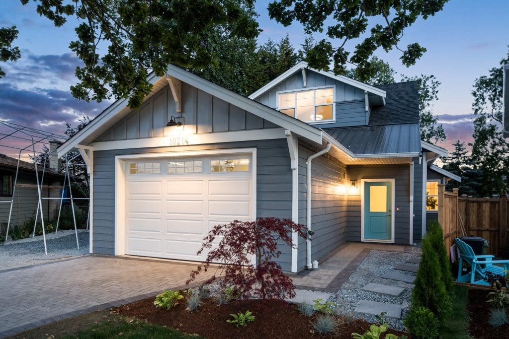 Coastal Farmhouse | LIDA Homes